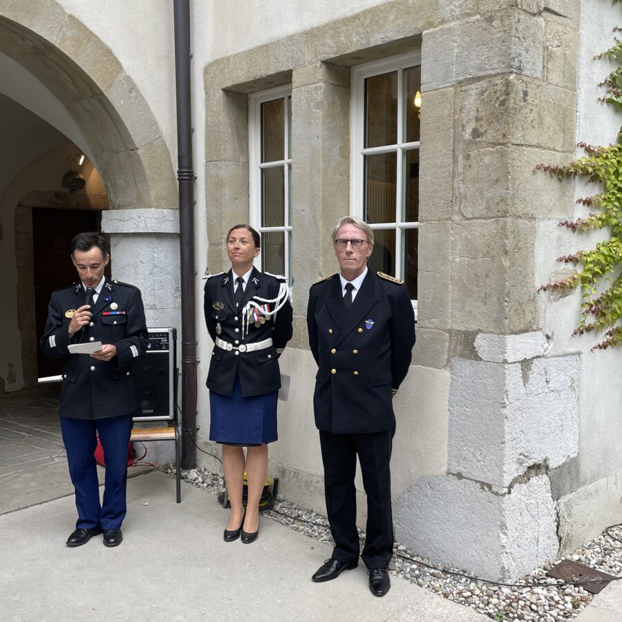 Cérémonie militaire de fin de commandement du Lieutenant-colonel Emilie ...